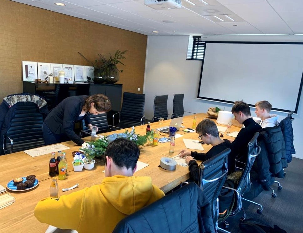 Leerlingen Ubbo Emmius maken kennis met SealteQ – SealteQ Leerlingen Ubbo Emmius maken kennis met SealteQ – SealteQ