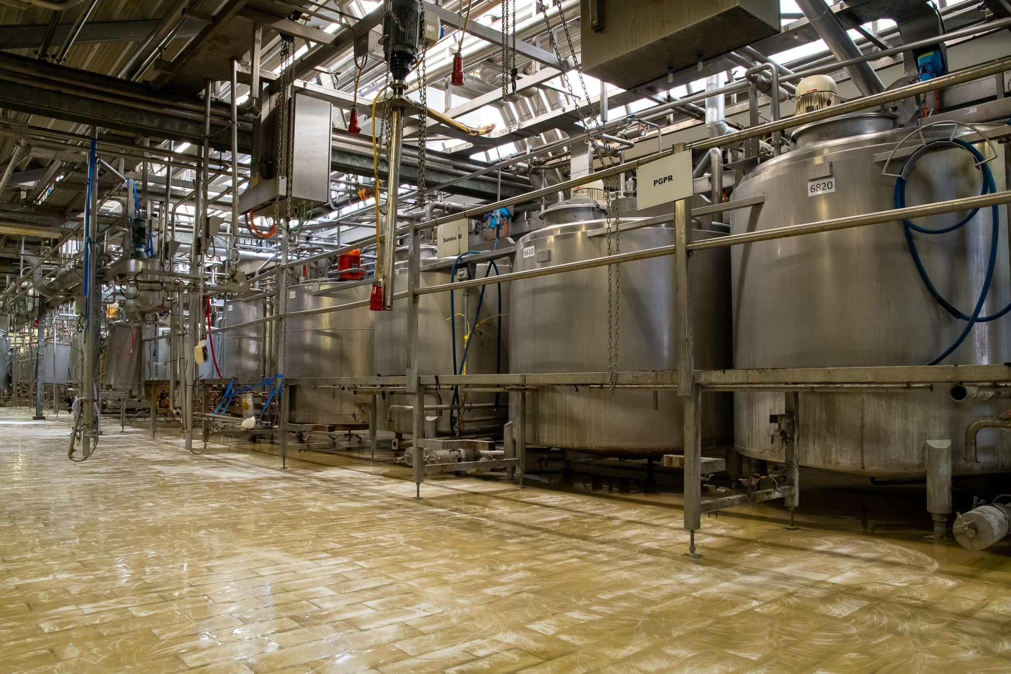 Nieuwe kunststof vloerafwerking voor Royal Smilde Foods – SealteQ